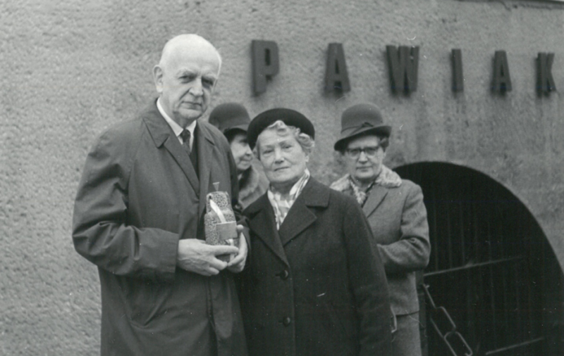 Jego przepustki służyły niesieniu pomocy. Historia Jana Starczewskiego ...