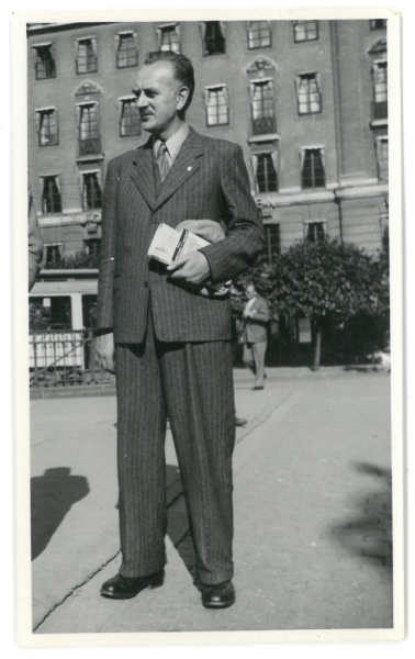 Jego przepustki służyły niesieniu pomocy. Historia Jana Starczewskiego ...